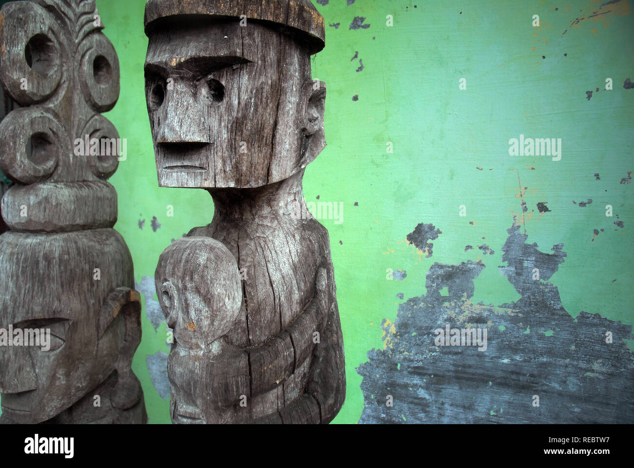 Tiki Tree Head High Resolution Stock Photography and Images - Alamy