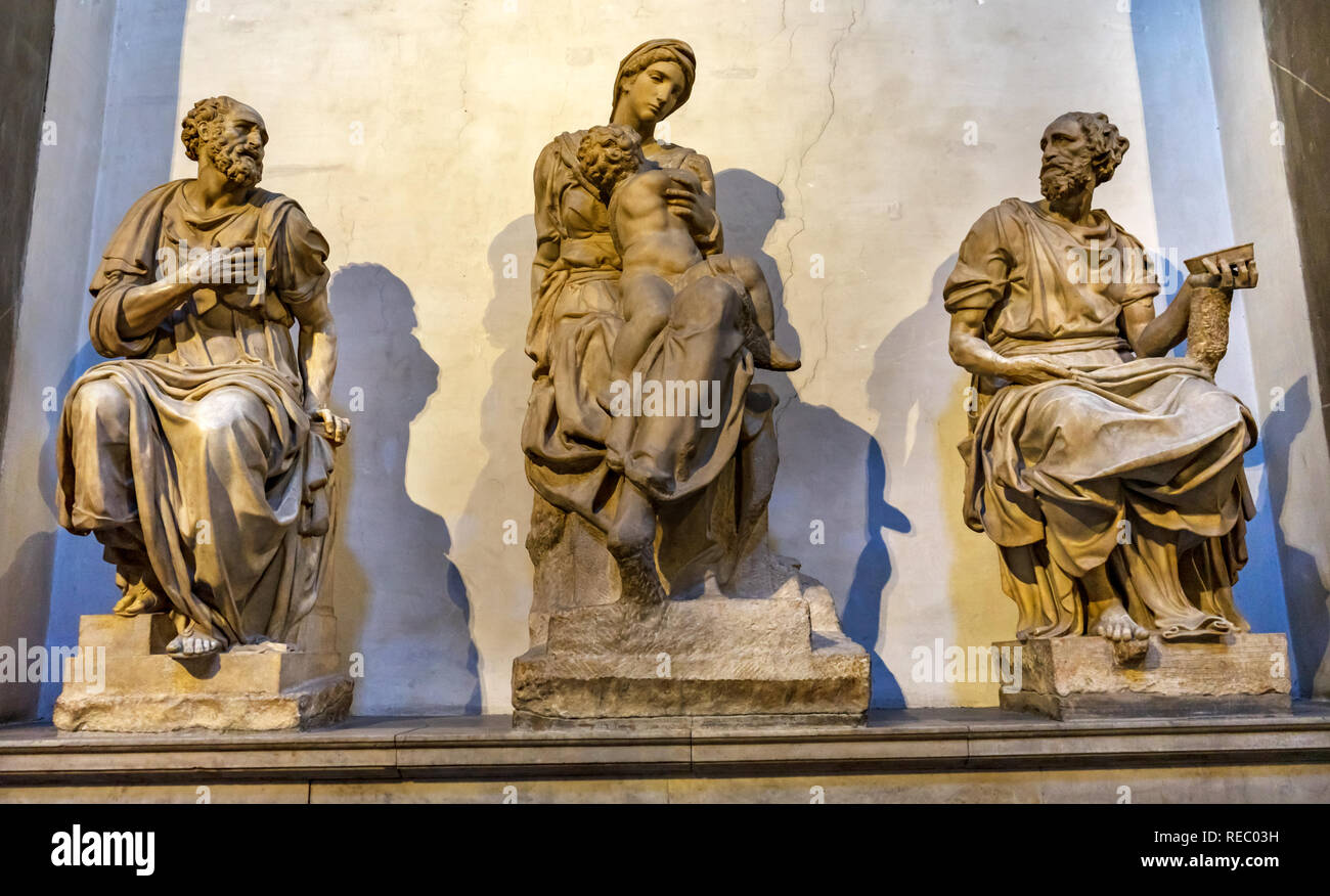 Lorenzo magnificent tomb hi-res stock photography and images - Alamy