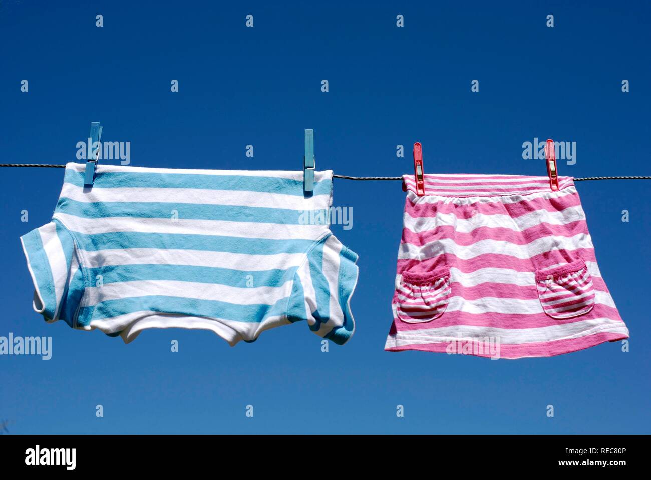 Boy boys kids children line hi-res stock photography and images - Alamy