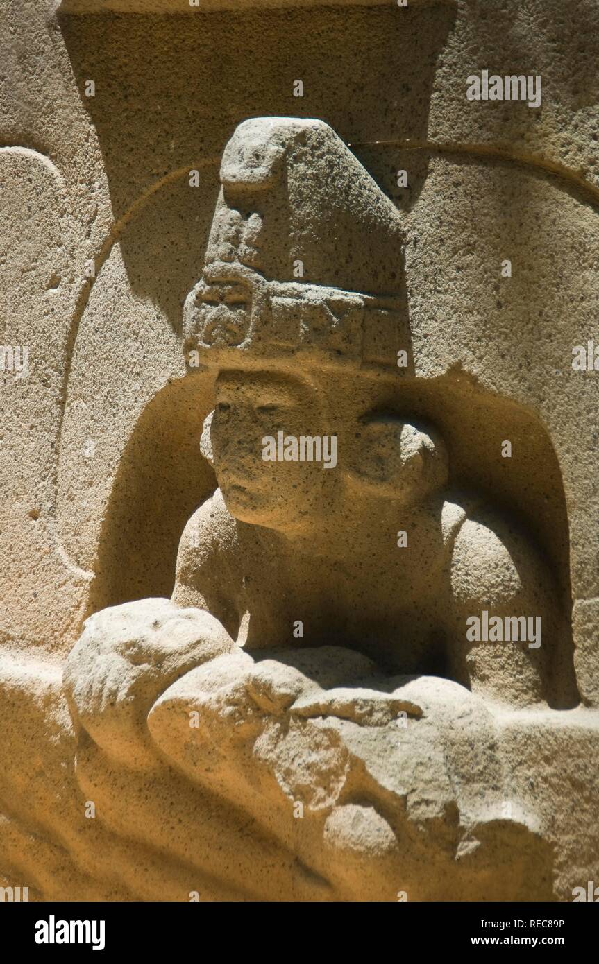 Altar of the children, Olmec giant stone head and sculpture, Park ...