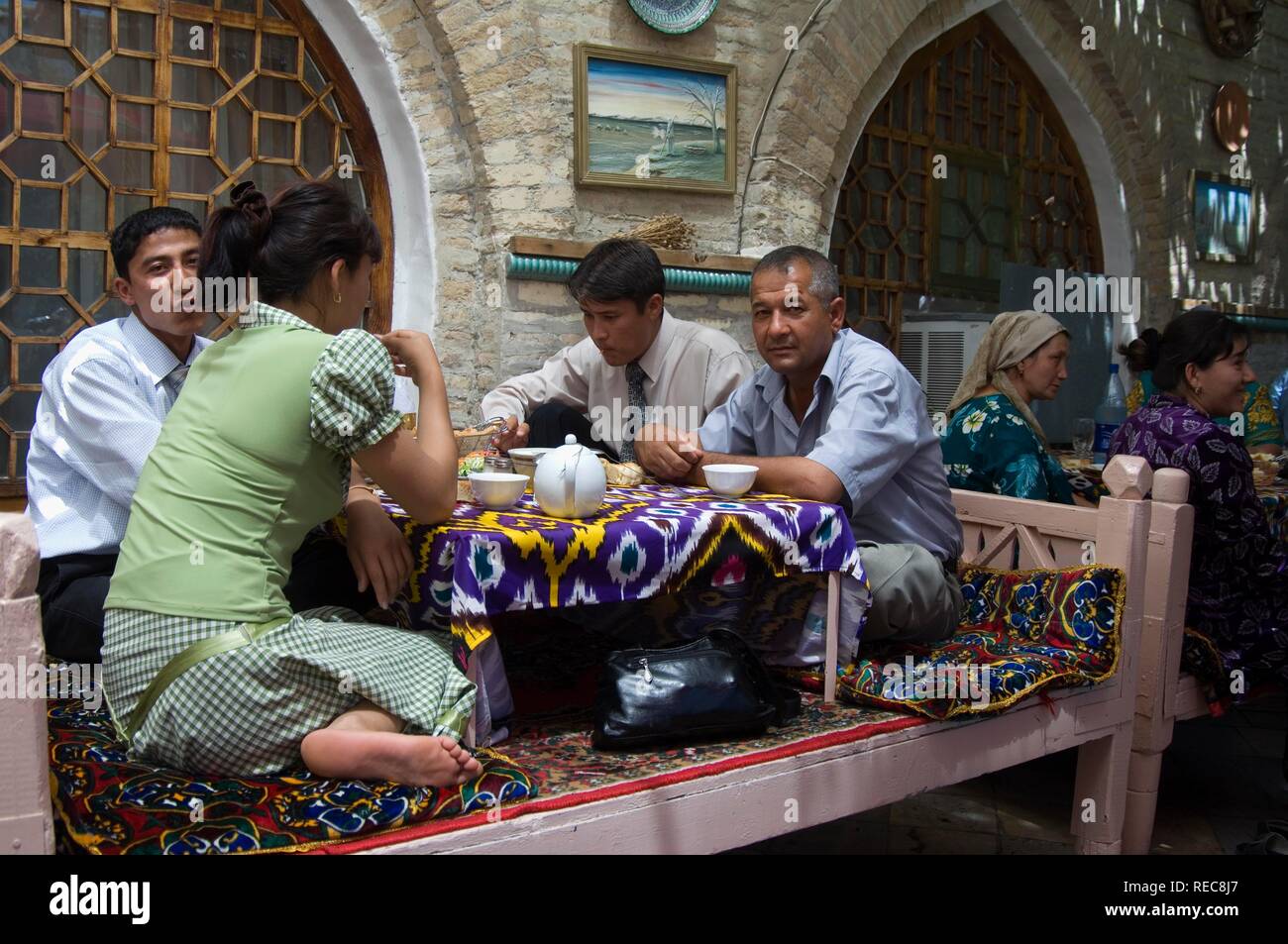 Uzbeks hi-res stock photography and images - Alamy