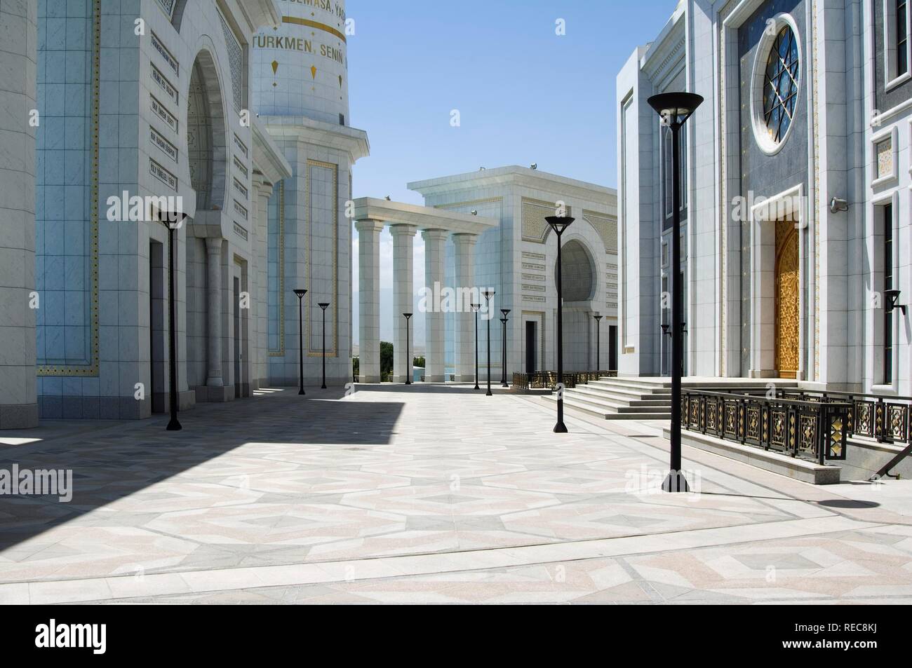 Turkmenbasy High Resolution Stock Photography and Images - Alamy