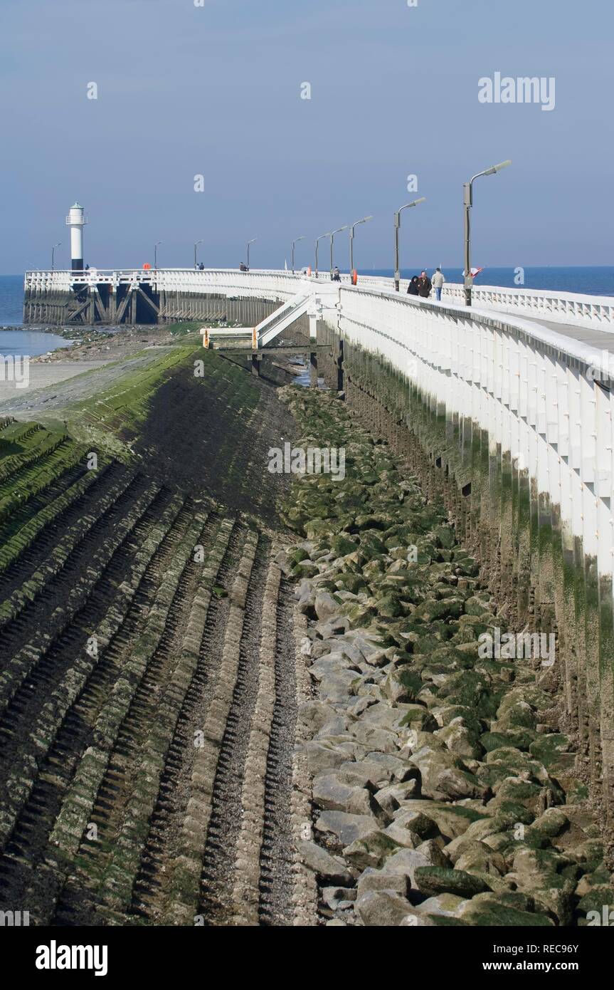 Belgium north sea shoreline hi-res stock photography and images - Alamy