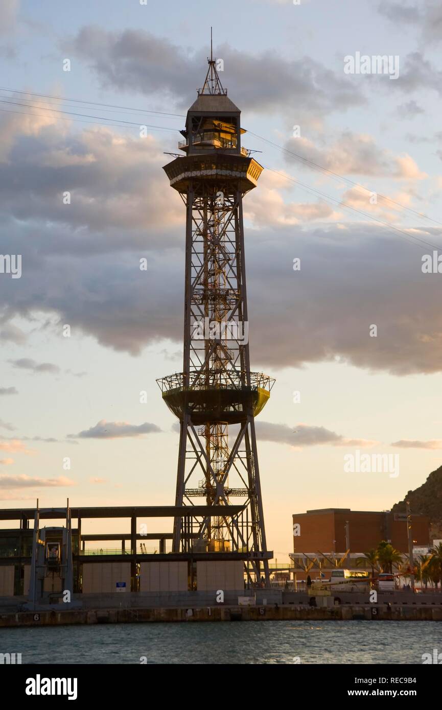 Harbor cable car hi-res stock photography and images - Alamy