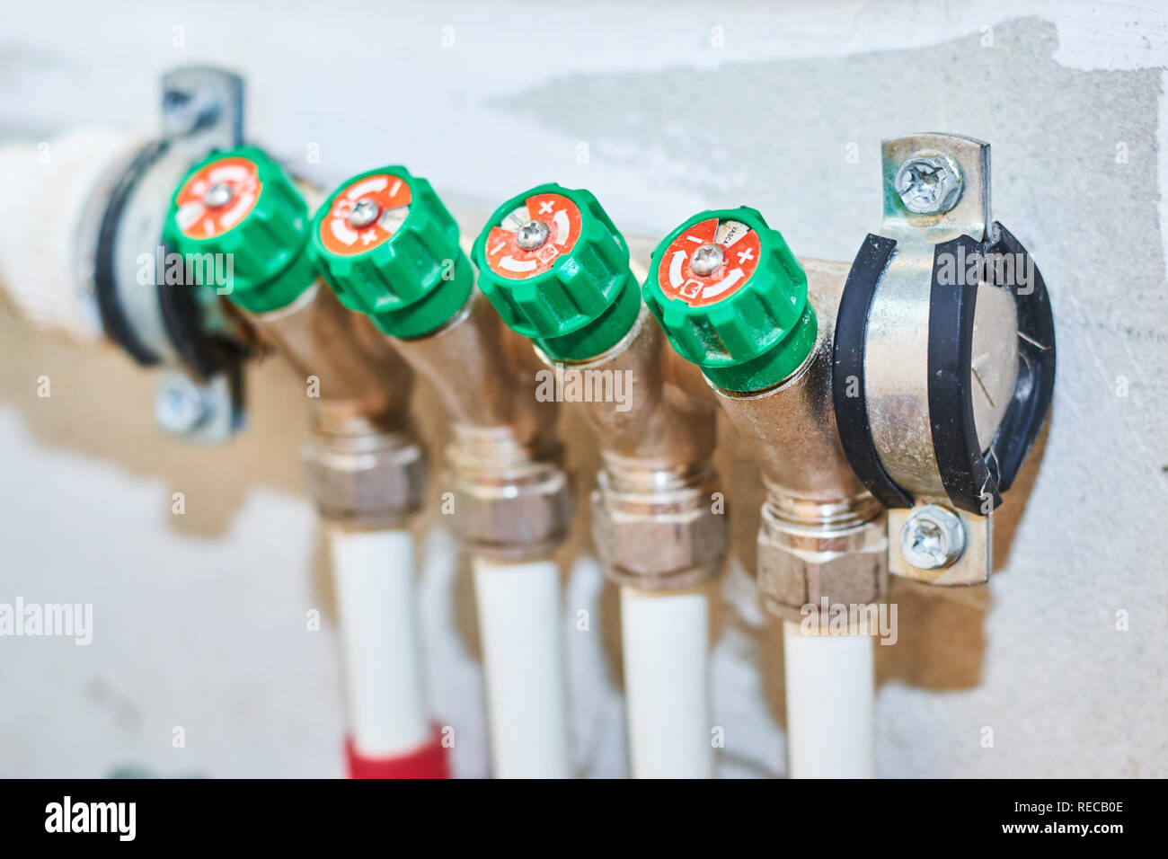 Valves hot water heating hi-res stock photography and images - Alamy