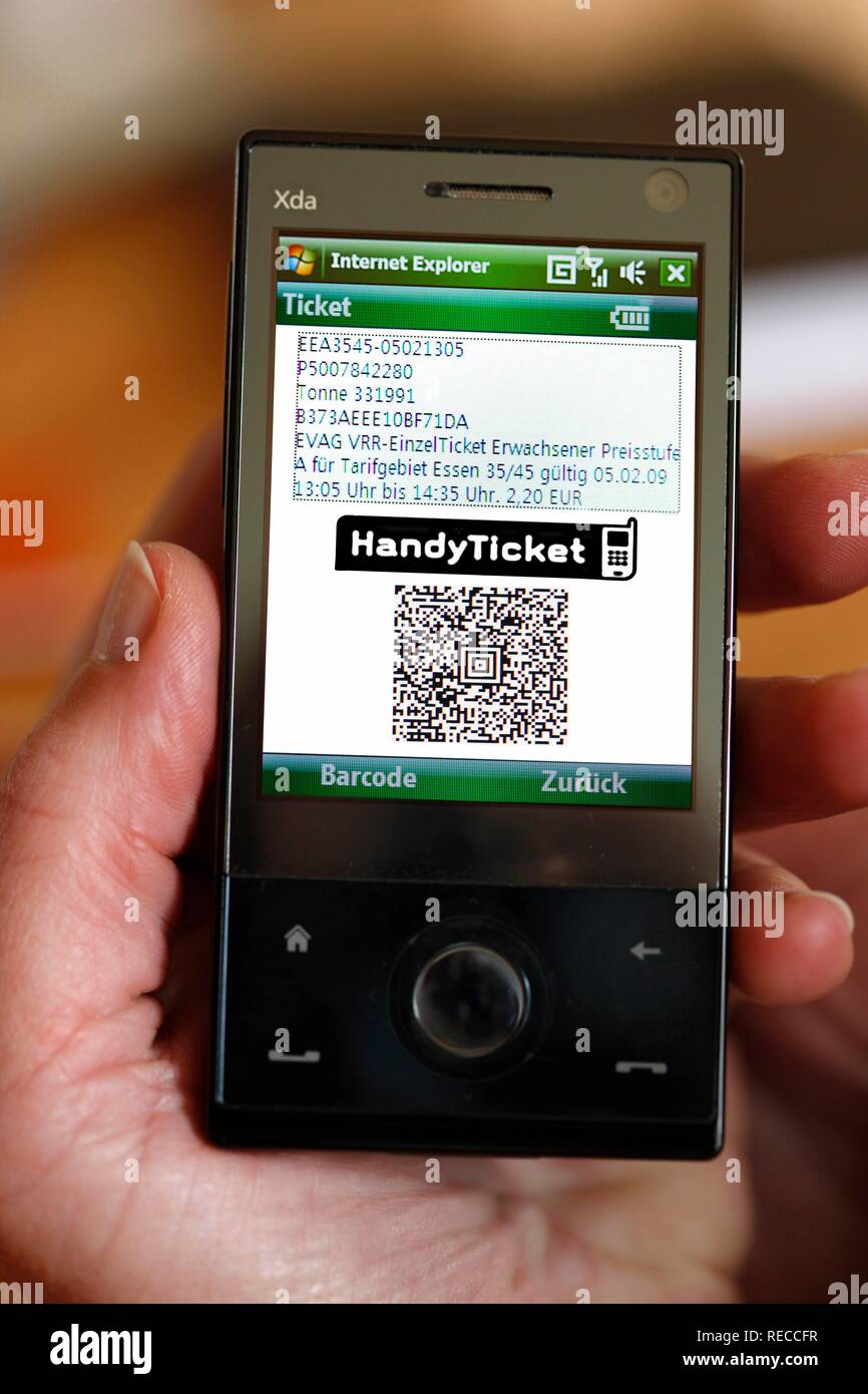 Online ticket hi-res stock photography and images - Alamy