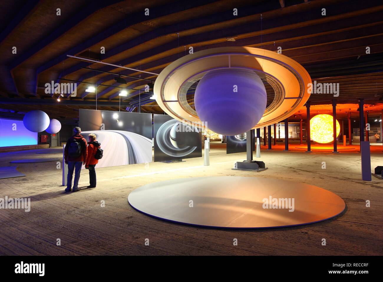 Three-dimensional representation of the Sun and her planets, Out of ...