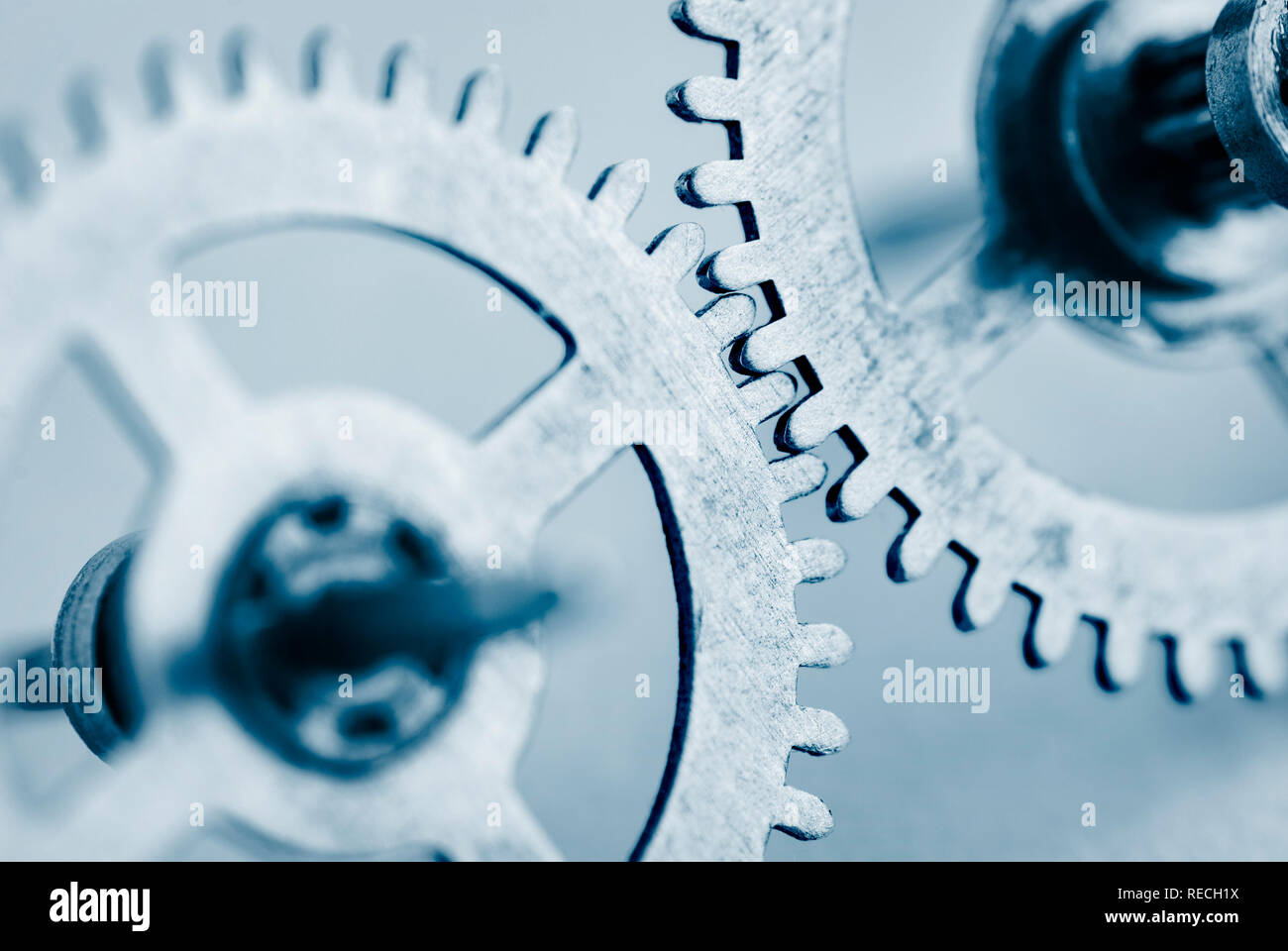 Two cogs hi-res stock photography and images - Alamy