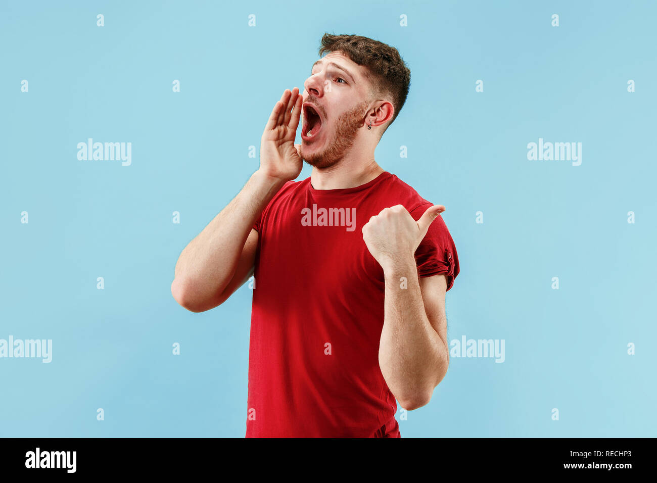 Do not miss. Young casual man shouting. Shout. Crying emotional man ...