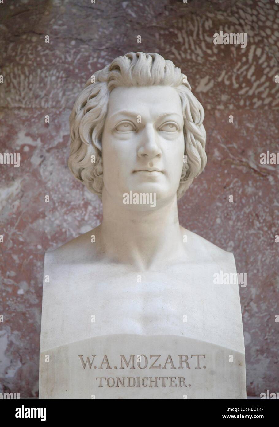 Bust of Wolfgang Amadeus Mozart, composer of the Viennese Classic Stock ...