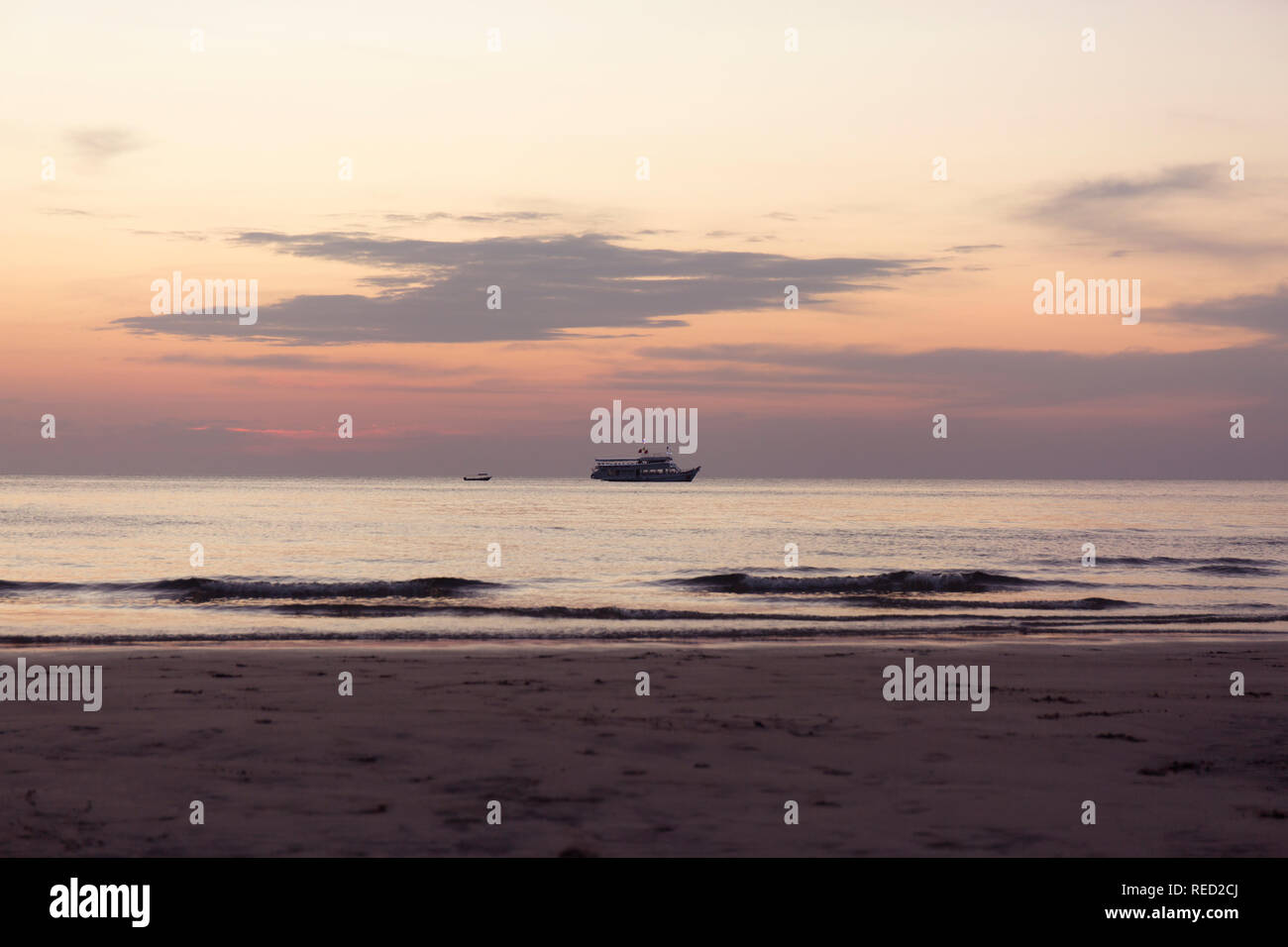 The sea sunset. Pink landscape Stock Photo - Alamy