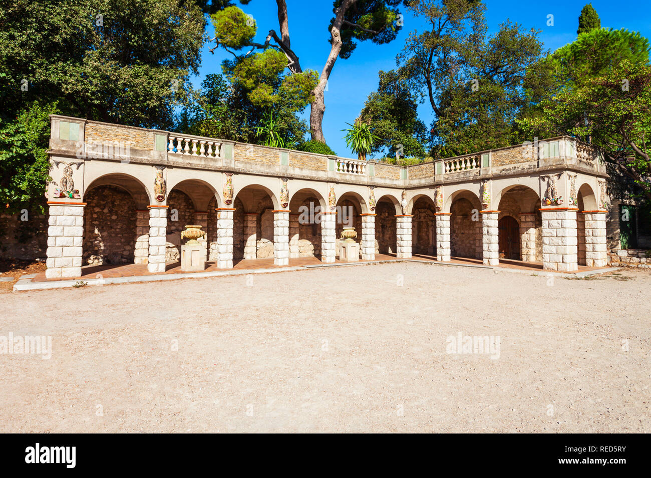 Roman ruins in the Colline du Chateau park in Nice city in France Stock ...