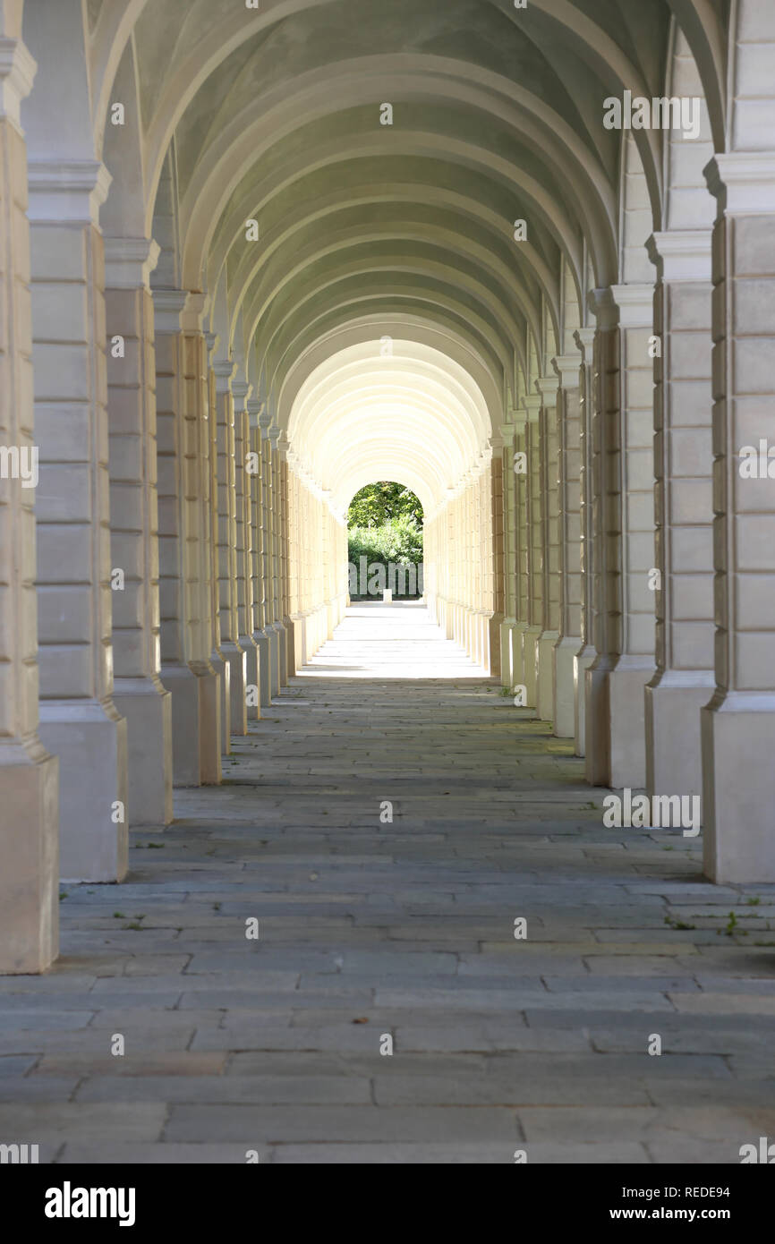 Medieval column hi-res stock photography and images - Alamy