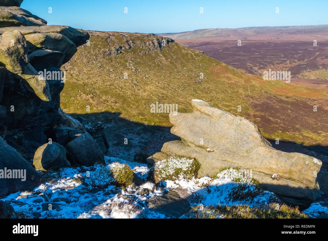 Looking towards Fairbrook Naze on The northern edge of Kinder Scout in ...