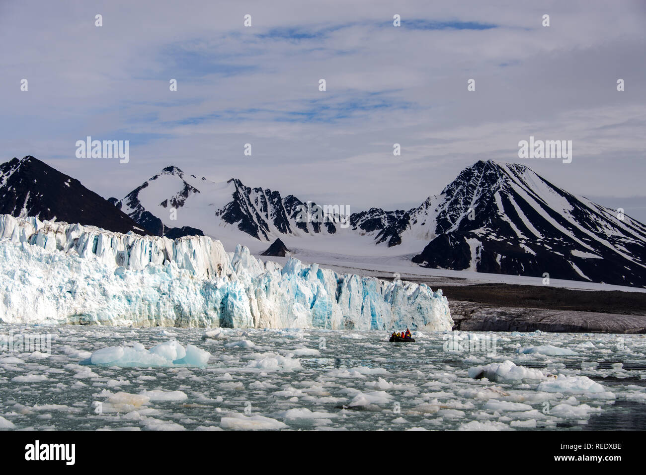 Arctic landscape in Svalbard Stock Photo - Alamy