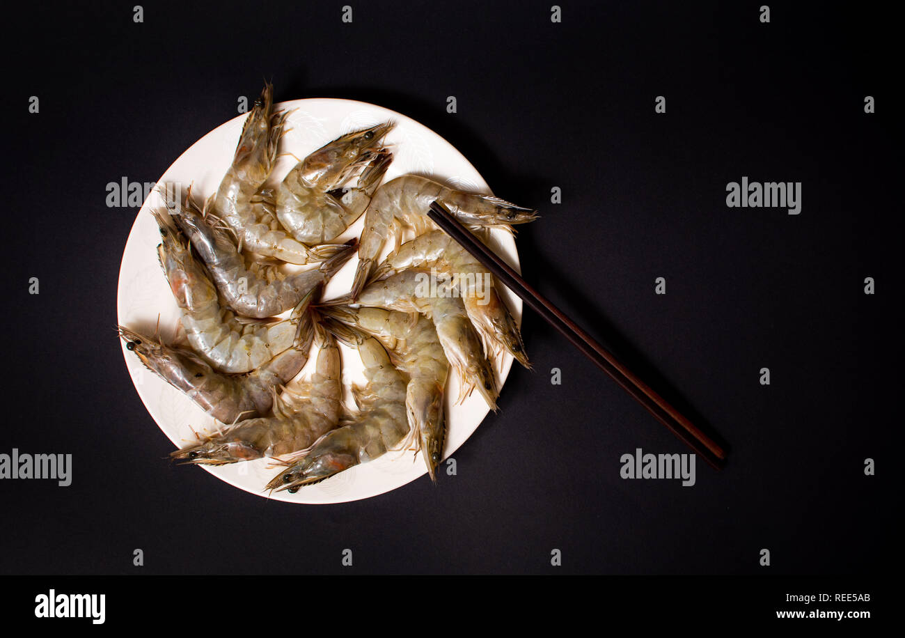 Single prawn plate hi-res stock photography and images - Alamy