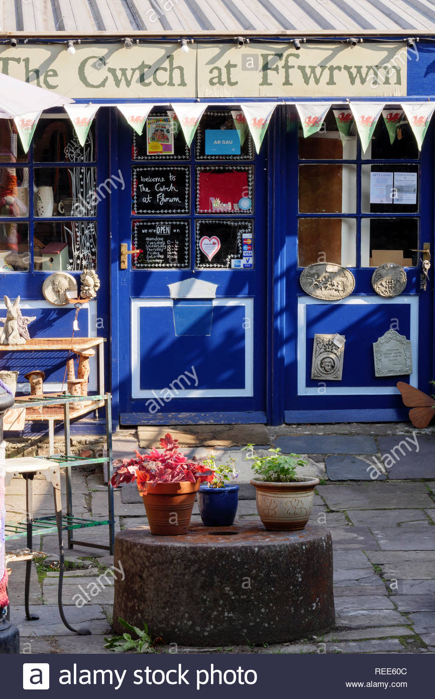 Craft With Plants High Resolution Stock Photography and Images - Alamy