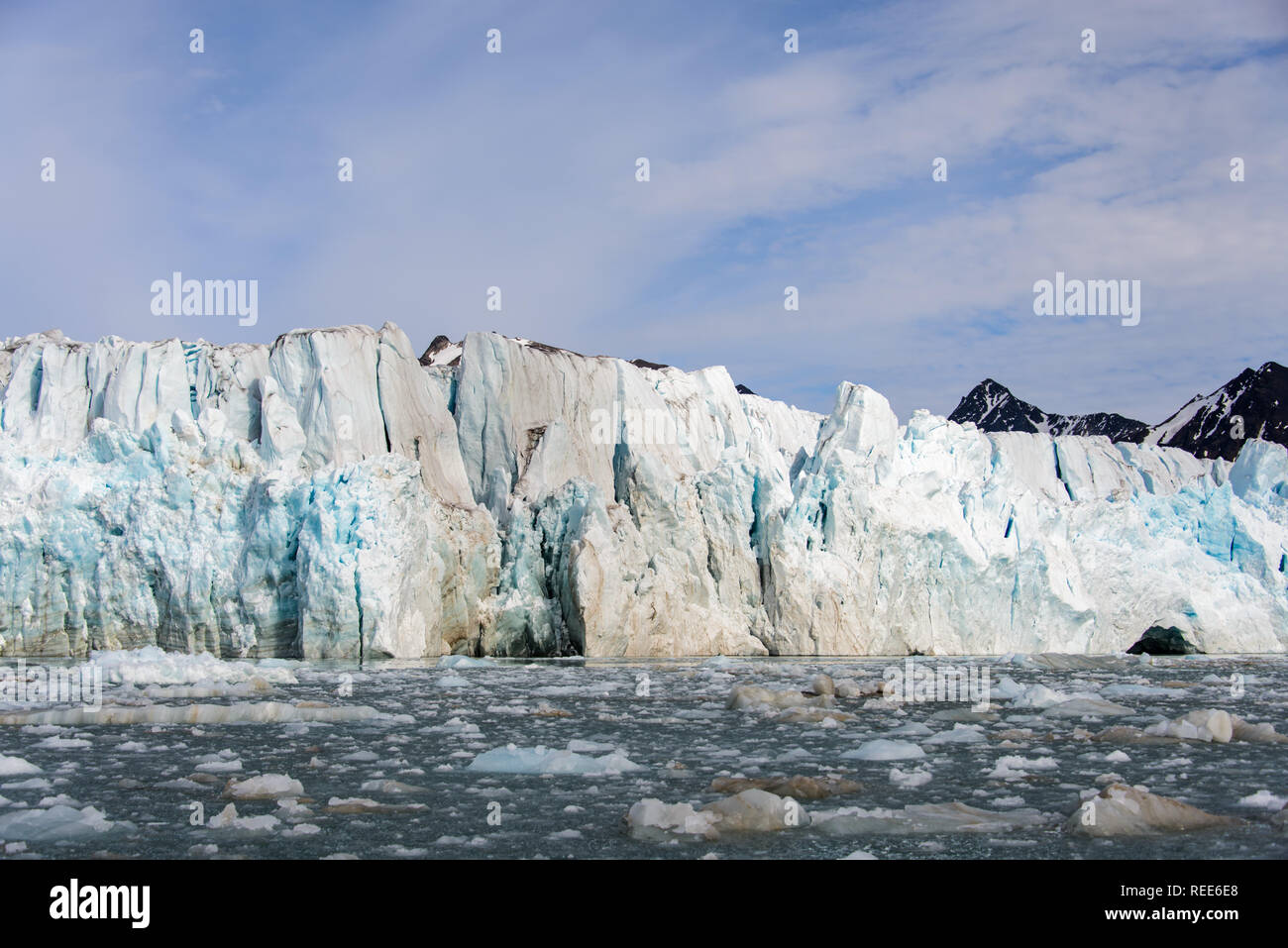 Arctic landscape in Svalbard Stock Photo - Alamy