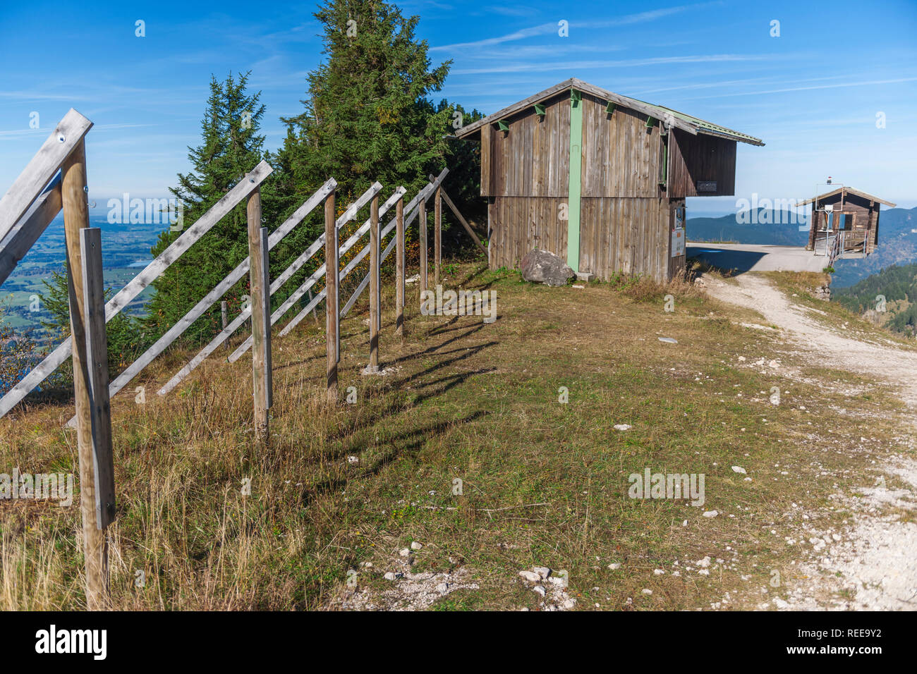 Mountain overhang hi-res stock photography and images - Alamy