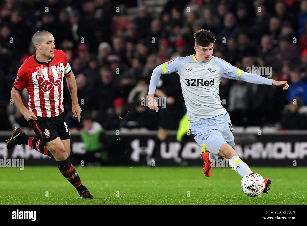 Mason Mount of Derby County breaks past Oriol Romeu of Southampton ...