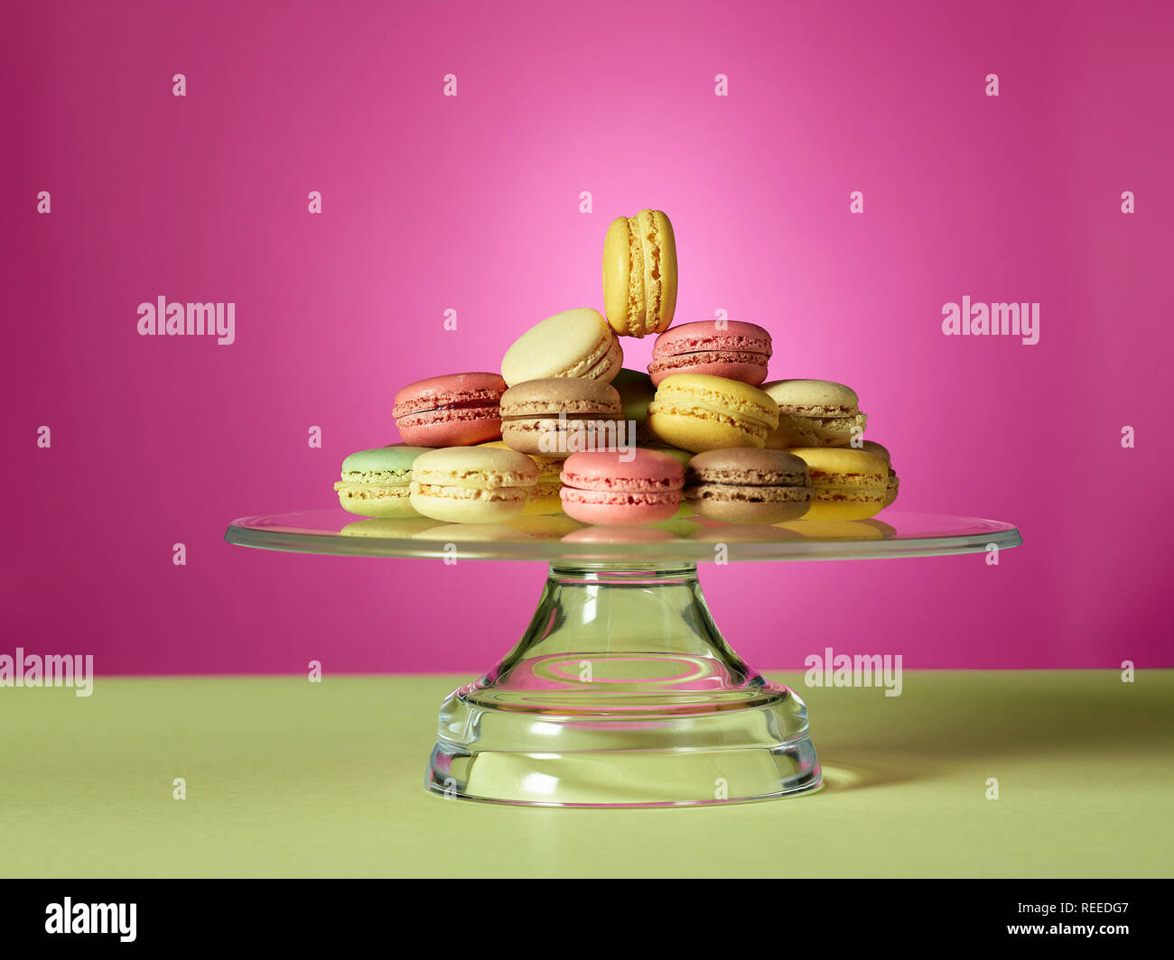 Colourful dainty macarons hi-res stock photography and images - Alamy
