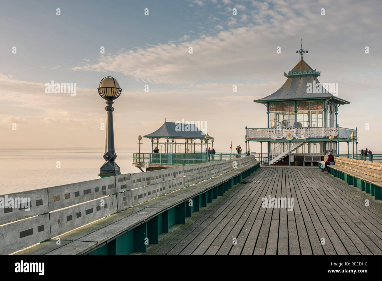 Clevedon Bay High Resolution Stock Photography and Images - Alamy
