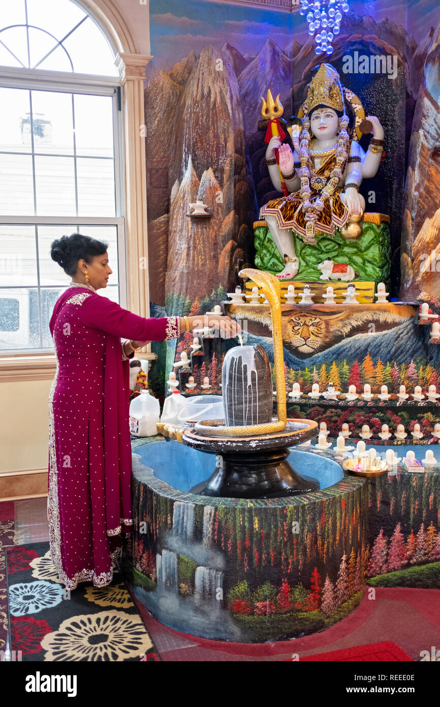 Shiva devotee hi-res stock photography and images - Alamy