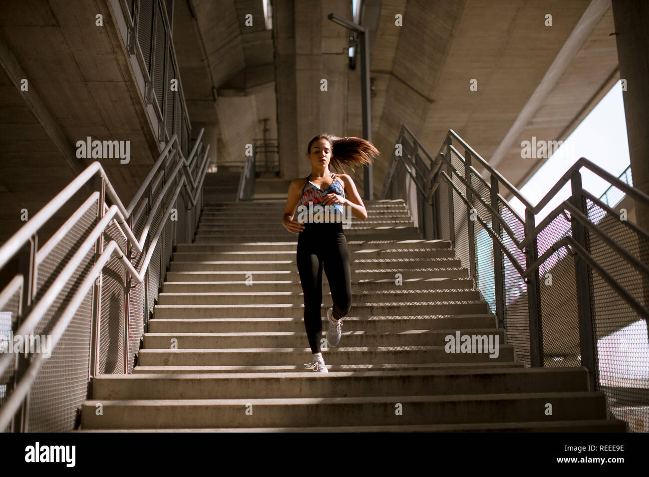 Woman exercise outdoor urban hi-res stock photography and images - Alamy