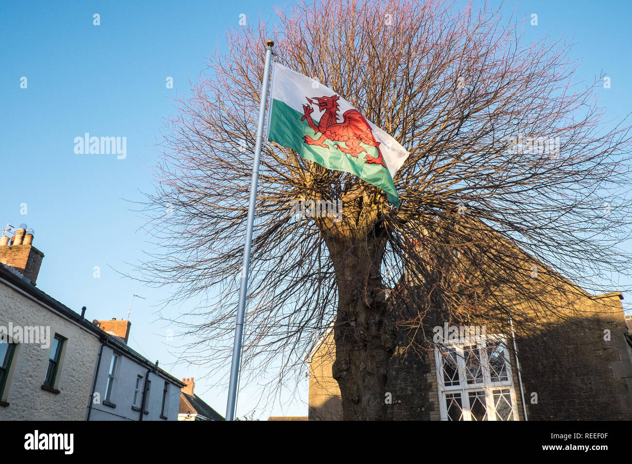 Kidwelly town hi-res stock photography and images - Alamy
