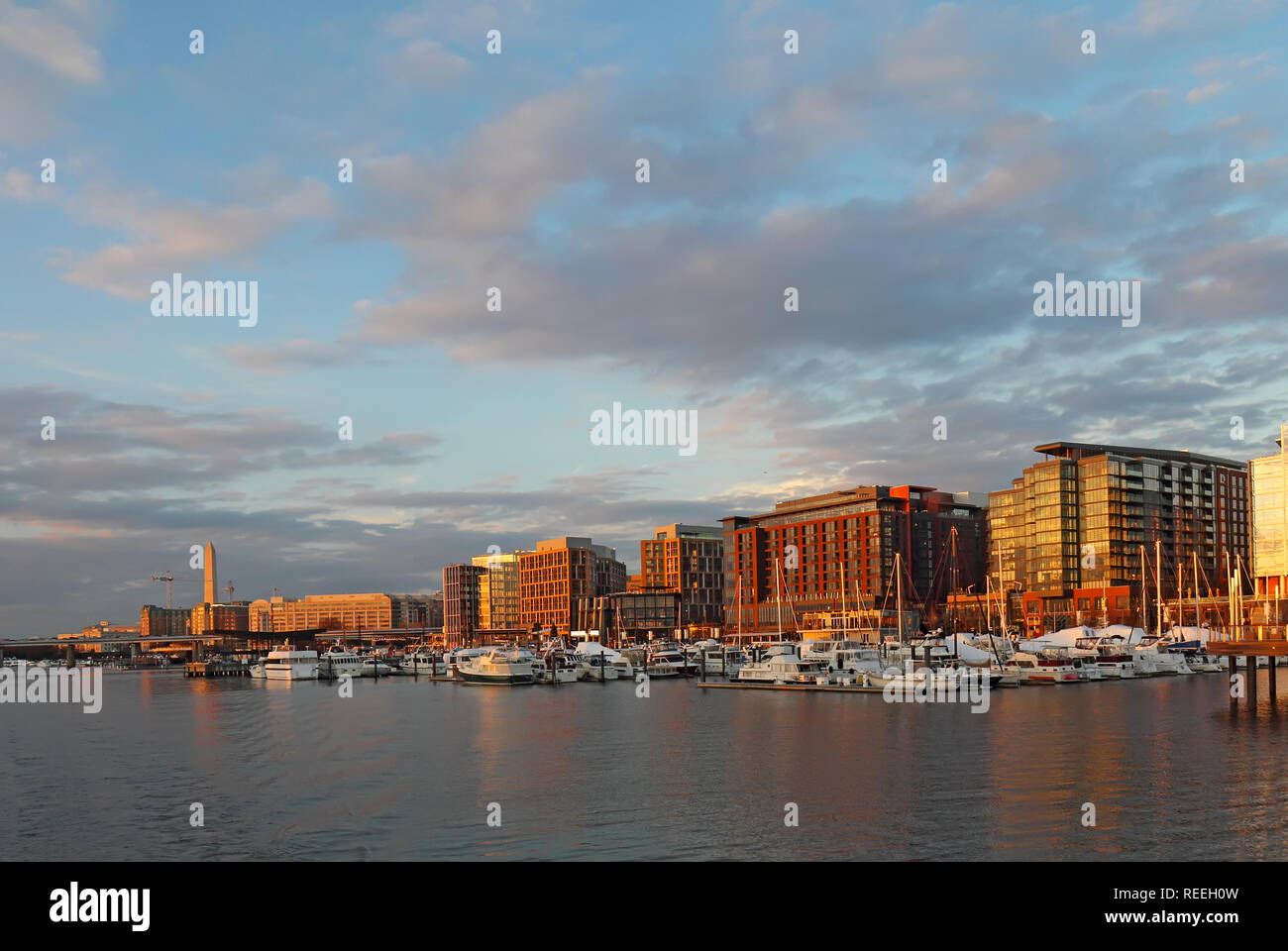 Potomac waterfront facade hi-res stock photography and images - Alamy