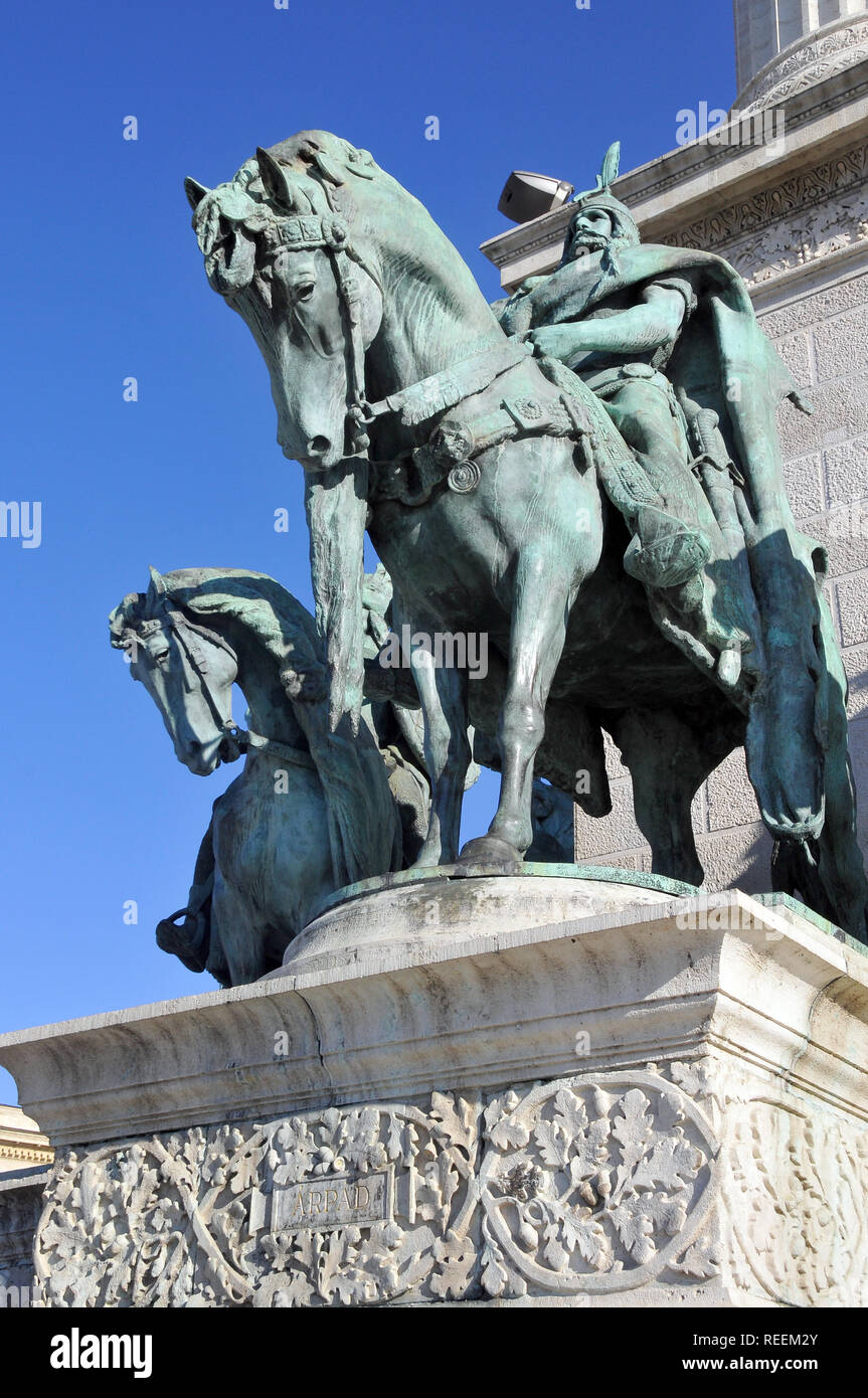 Arpads statue hi-res stock photography and images - Alamy