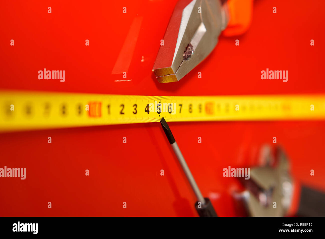 Work measurement hi-res stock photography and images - Alamy