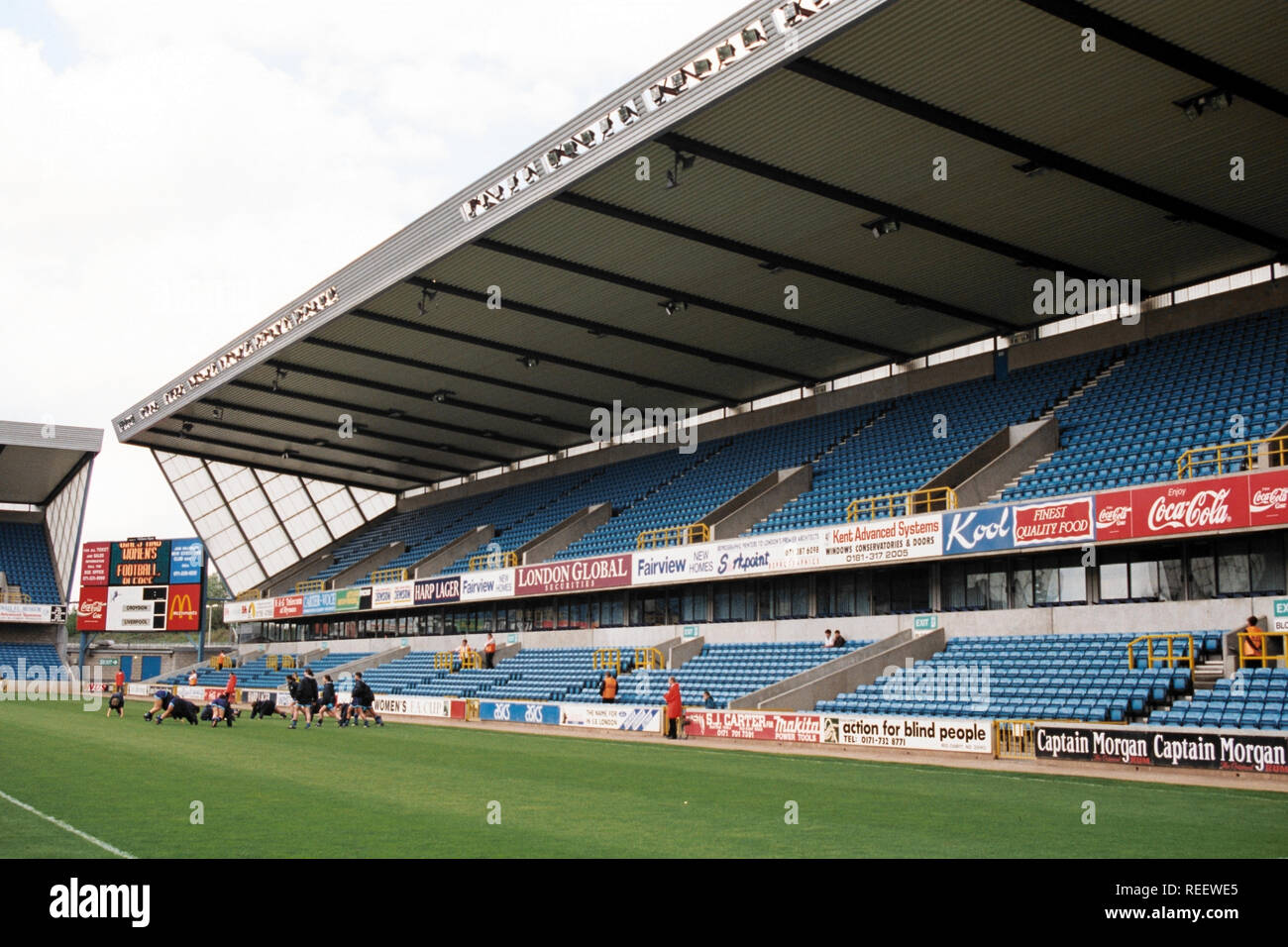 The new den general millwall hi-res stock photography and images - Alamy