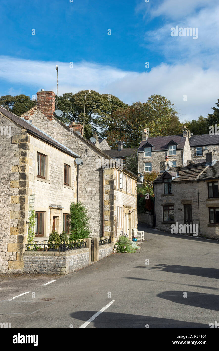 Peak district village hi-res stock photography and images - Alamy