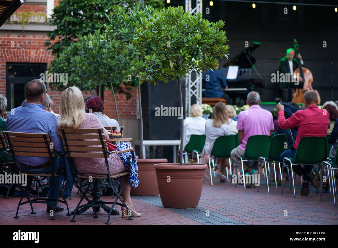 Stage snacks hi-res stock photography and images - Alamy