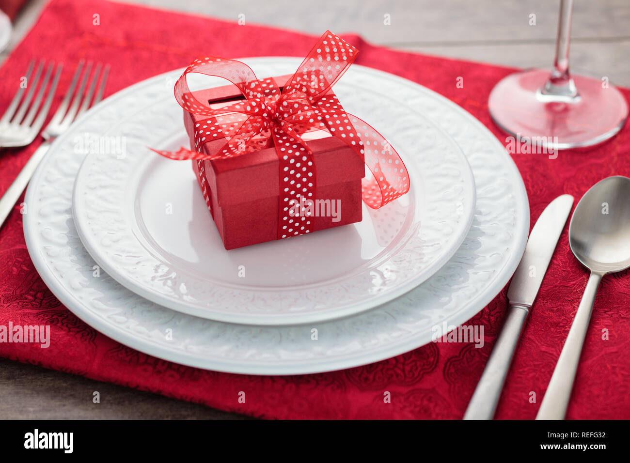 Christmas menu table setting hi-res stock photography and images - Alamy