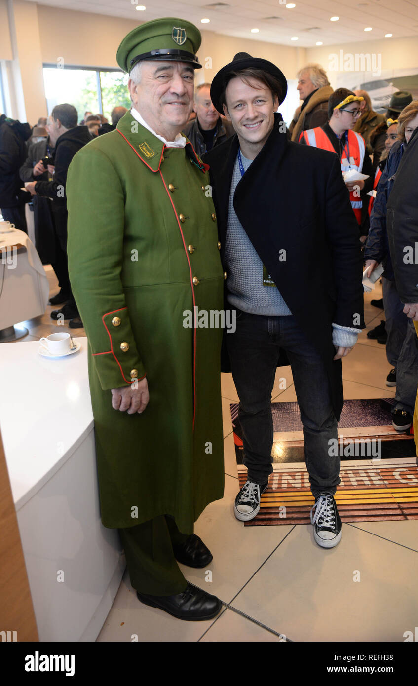 Harrods green man hi-res stock photography and images - Alamy