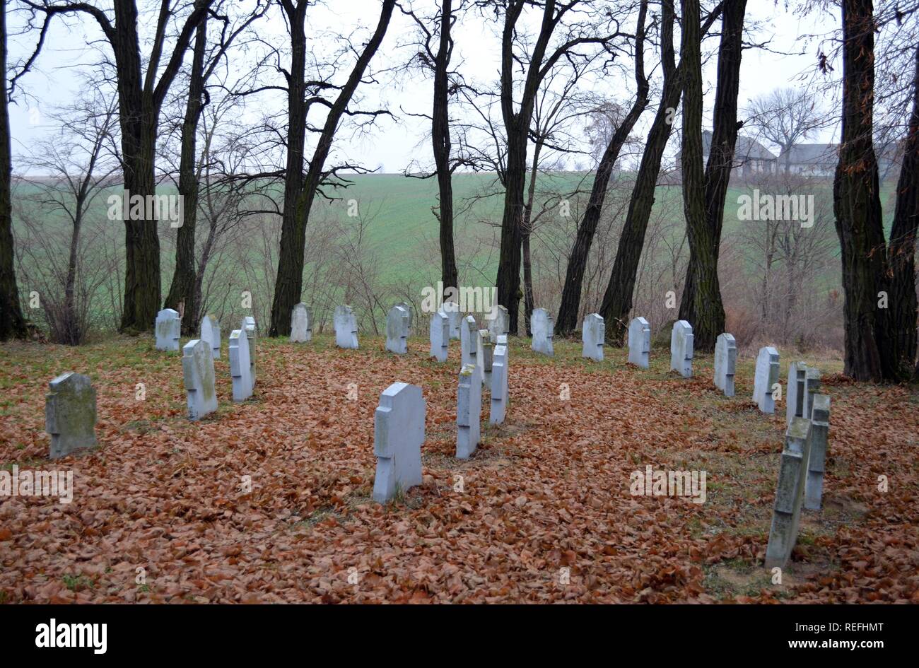 old cemetery in autumn Stock Photo - Alamy