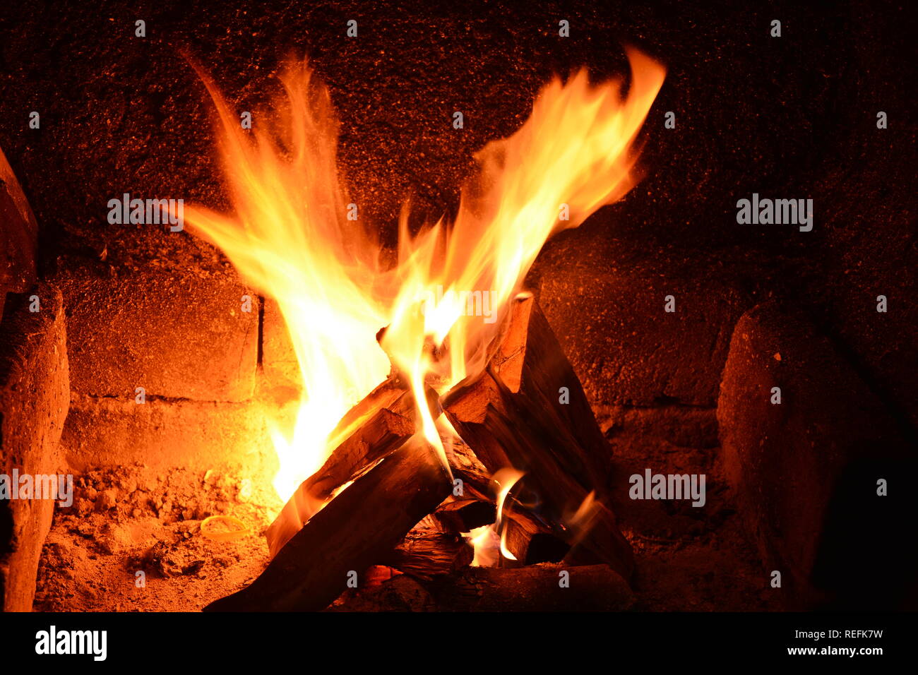 fireplace with burning fire Stock Photo - Alamy