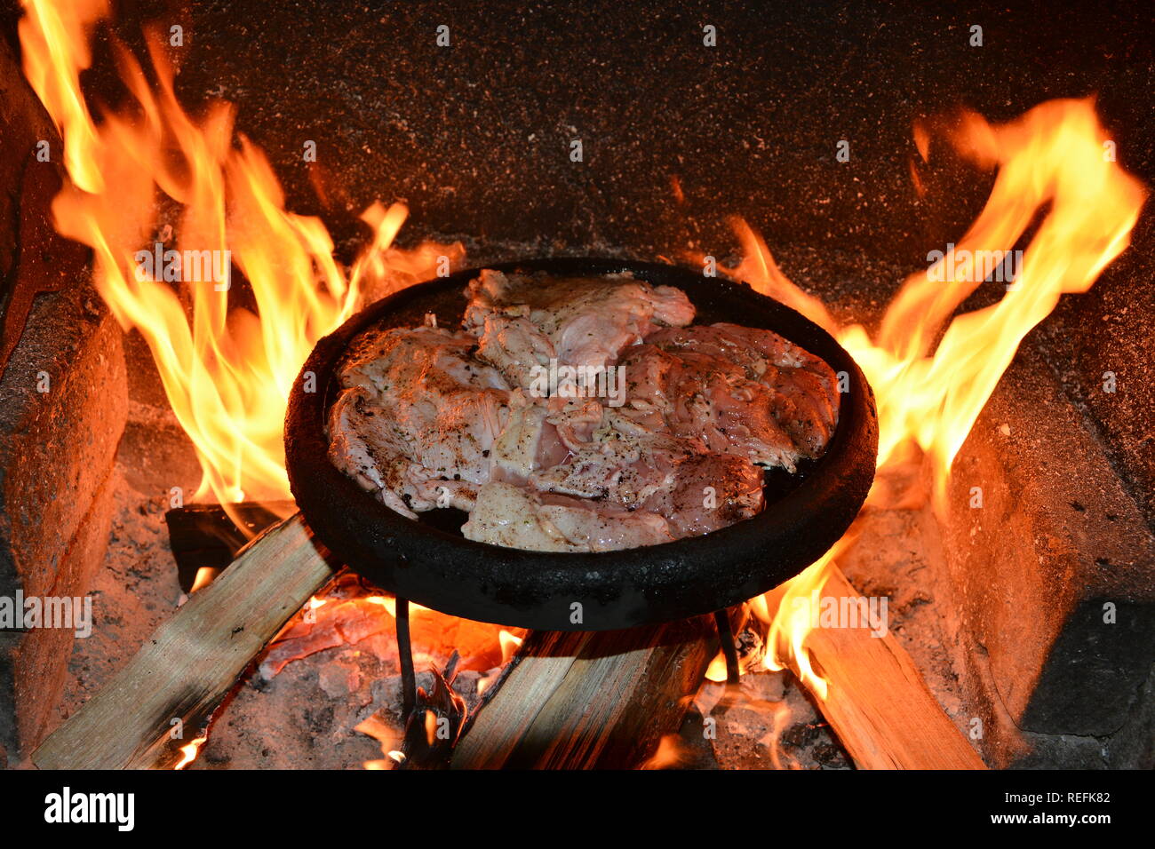 Fireplace equipment hi-res stock photography and images - Alamy