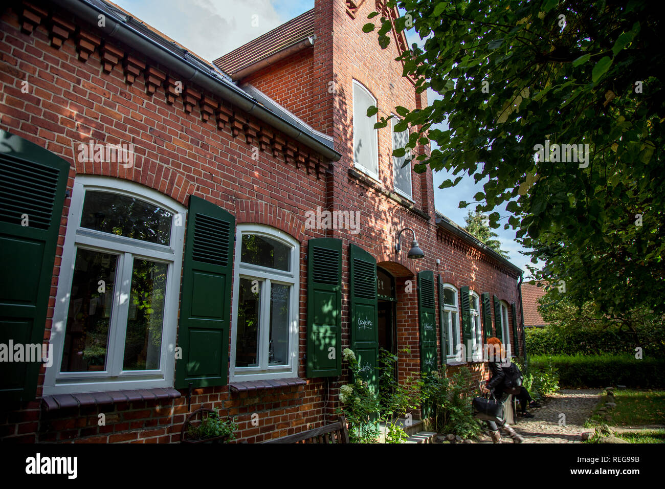 Neukloster, Germany. 07th Sep, 2017. The main building of the Seehotel ...