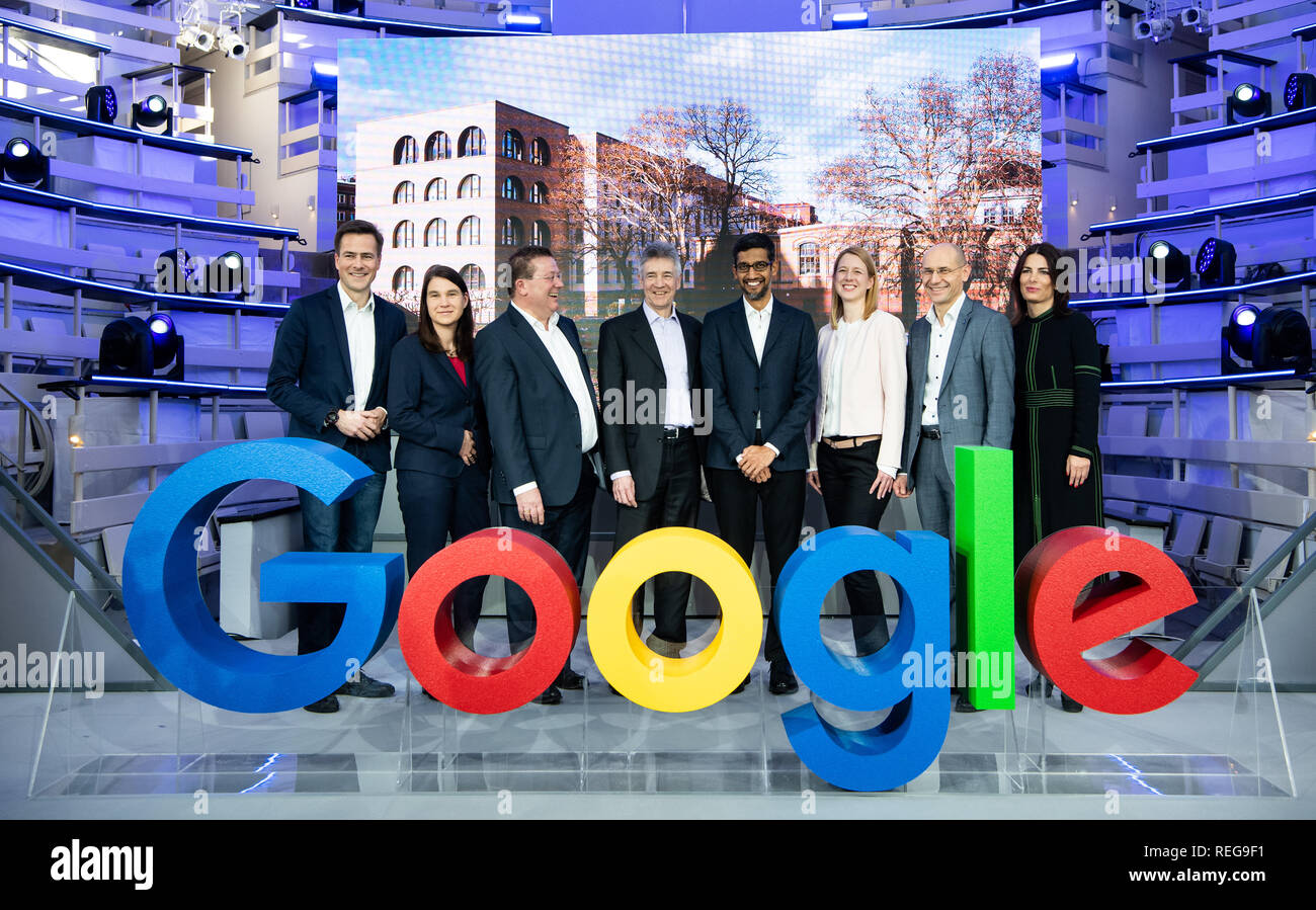 Berlin, Germany. 22nd Jan, 2019. Philipp Justus (l-r), Google Vice ...