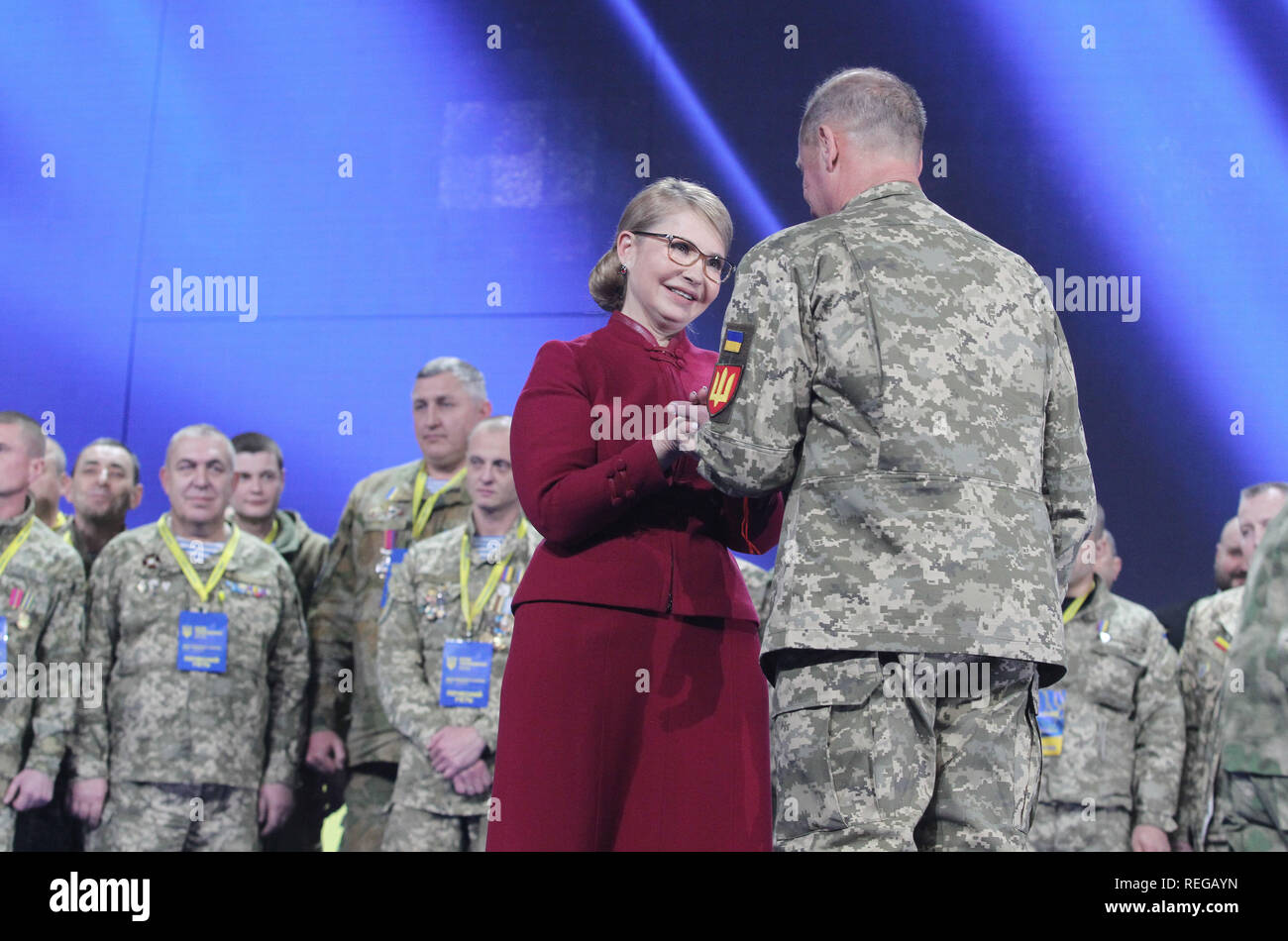 Yulia tymoshenko soldiers hi-res stock photography and images - Alamy