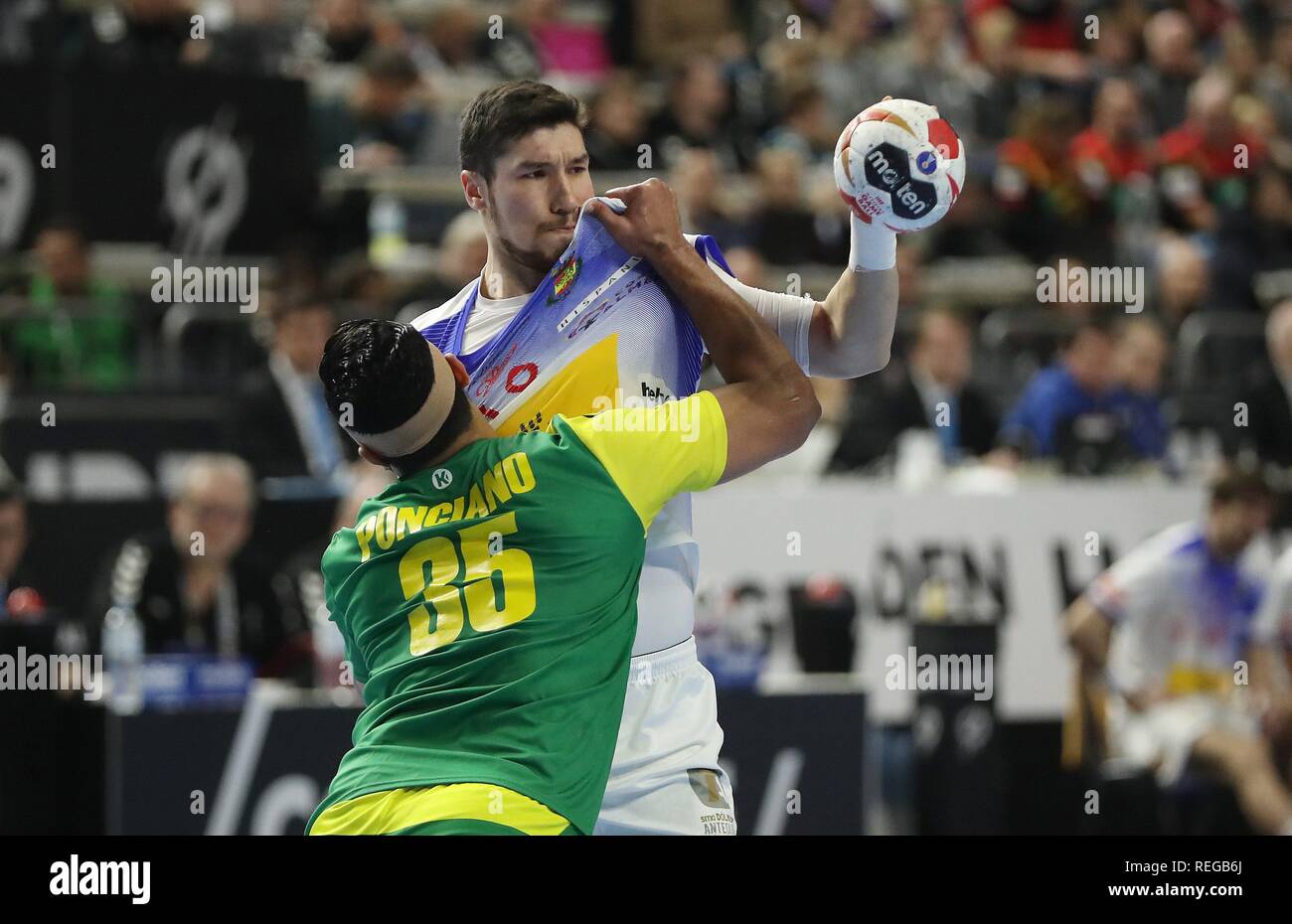 Dovichebaeva alex dujshebaev hi-res stock photography and images - Alamy