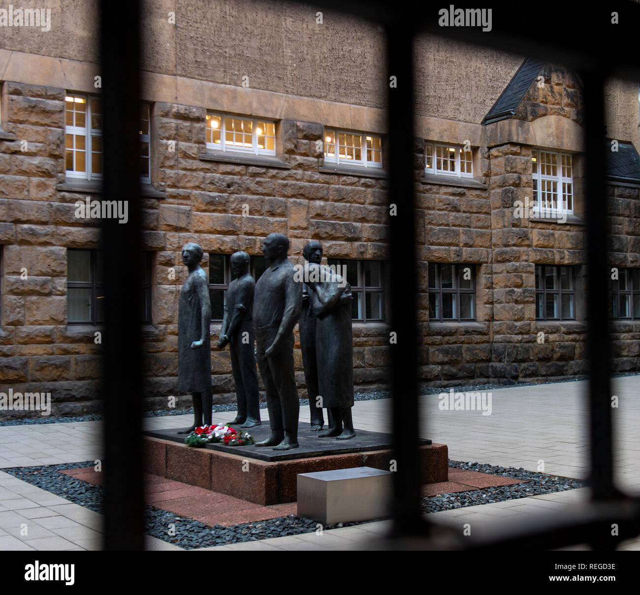 Dresden, Germany. 22nd Jan, 2019. The group sculpture "Resistance ...