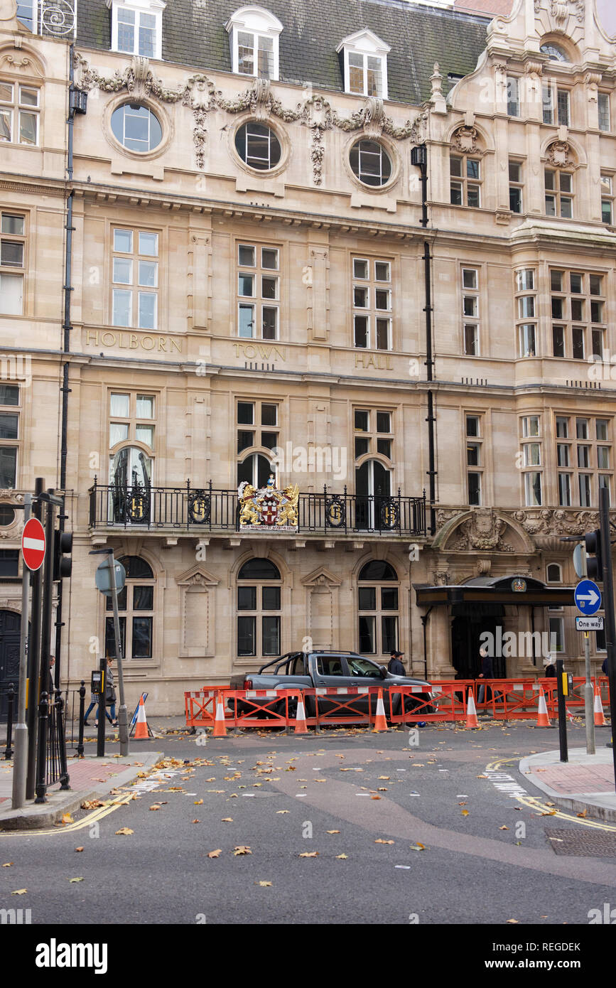 Holborn town hall building hi-res stock photography and images - Alamy