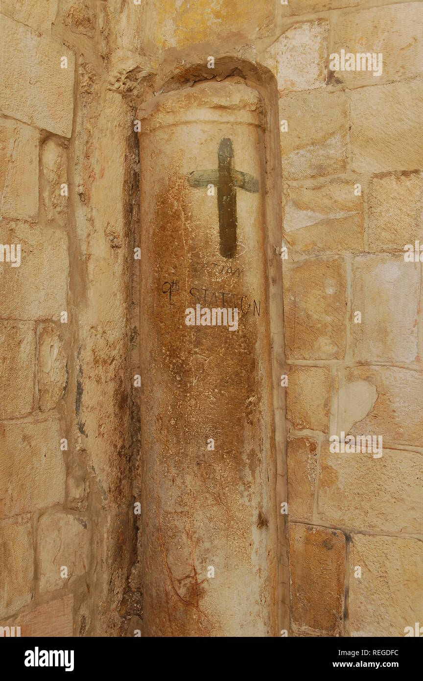 Cross painted on pillar Stock Photo - Alamy