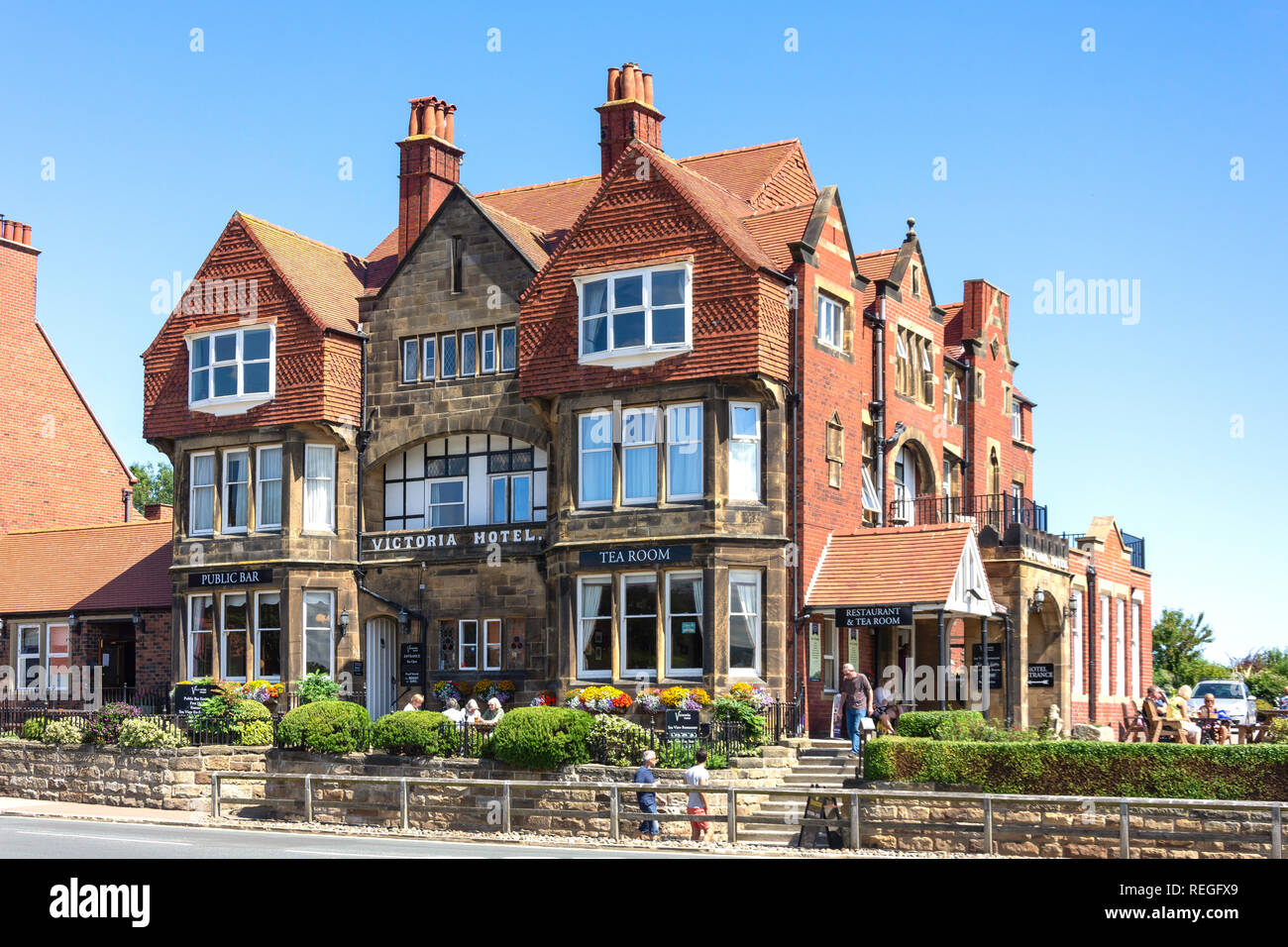 Tearoom pub pubs victoria hotel station road robin hoods bay hi-res ...