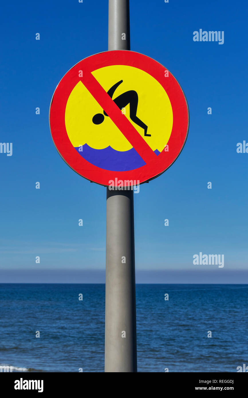 Schild rund hi-res stock photography and images - Alamy
