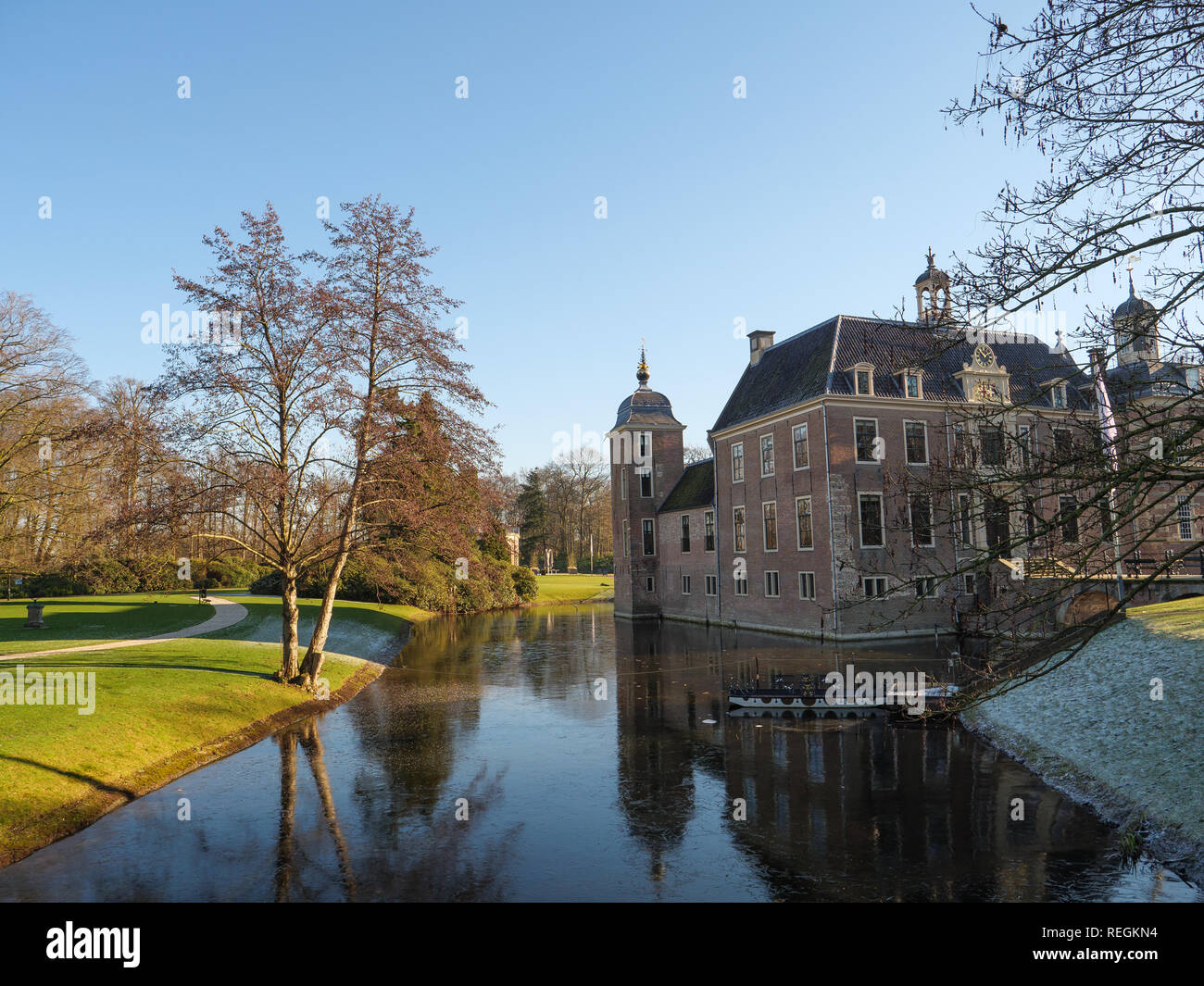 ruurlo castle in holland Stock Photo - Alamy